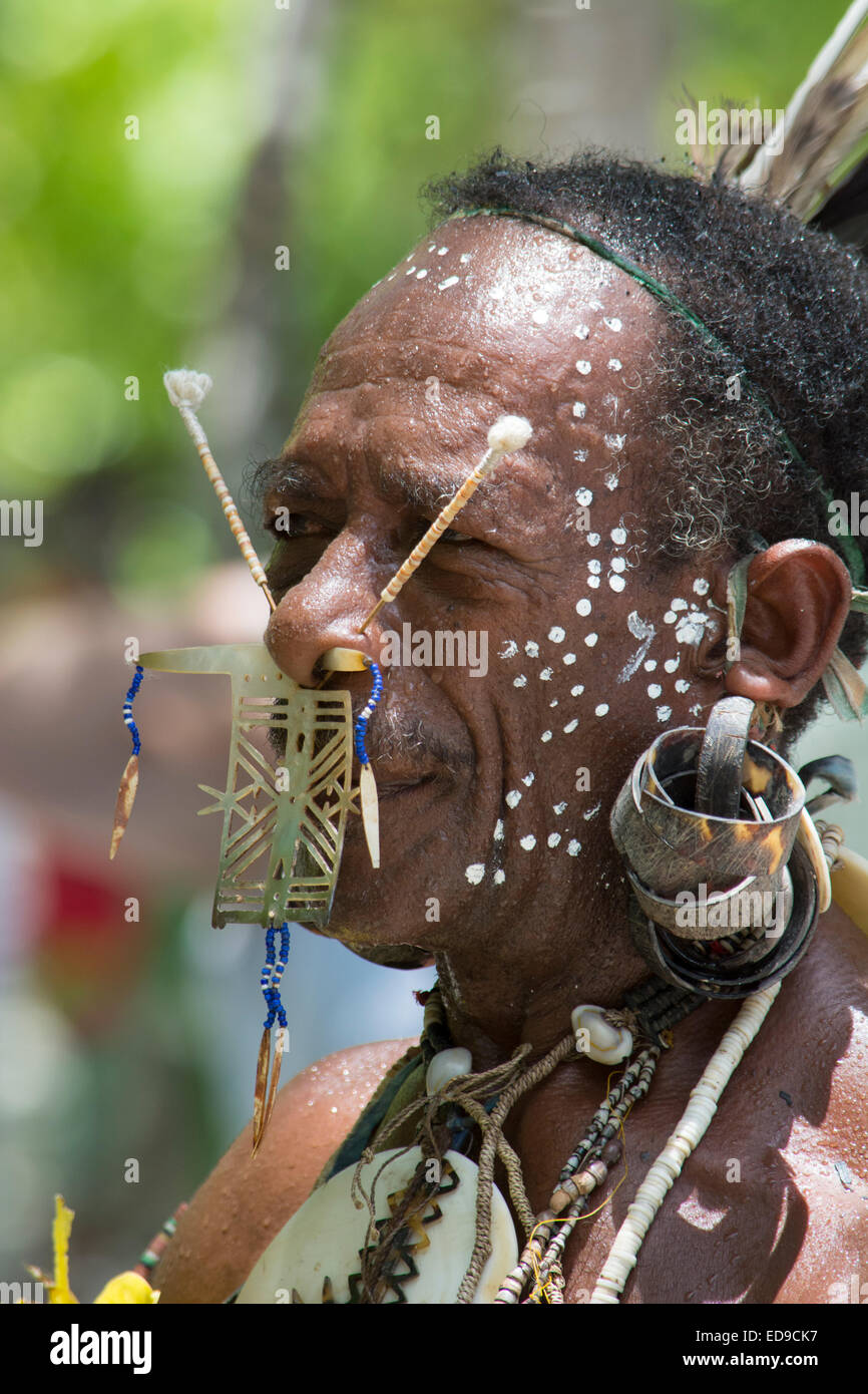 (indigenous people) (solomon islands) hi-res stock photography and ...