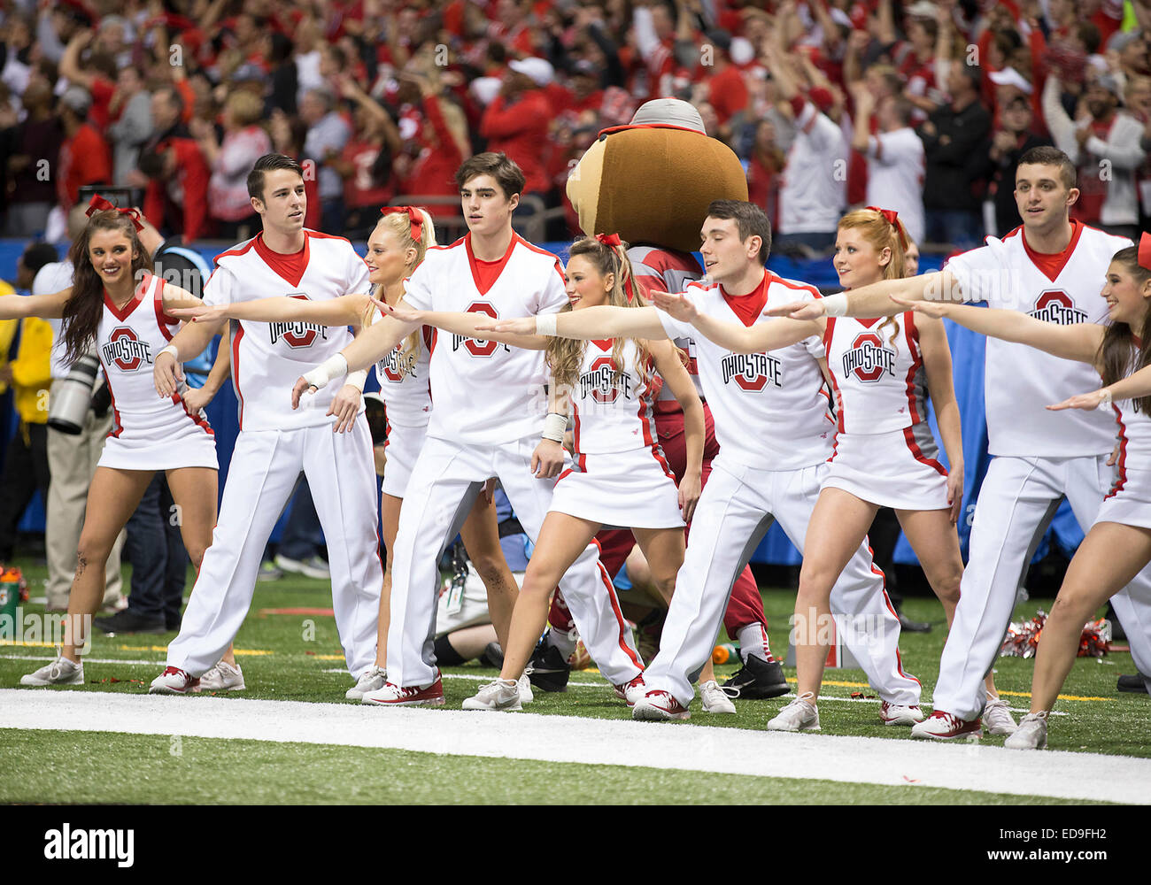 New Orleans, Louisiana, USA. 01st Jan, 2015. Ohio State cheerleaders perform during NCAA ...