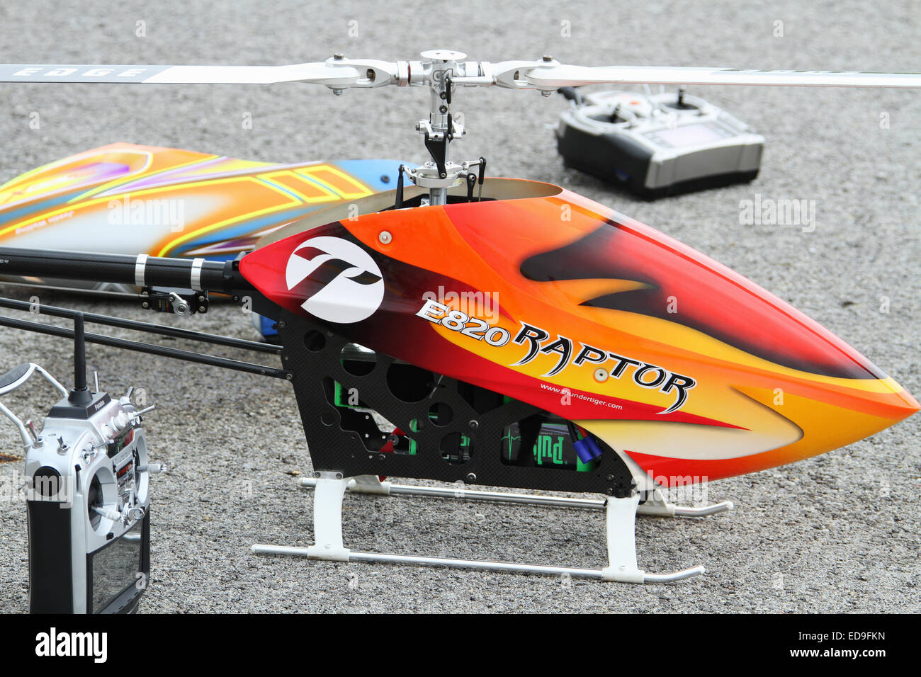 Raptor model E820 Radio Controlled Model Helicopter. Barnstorming ...