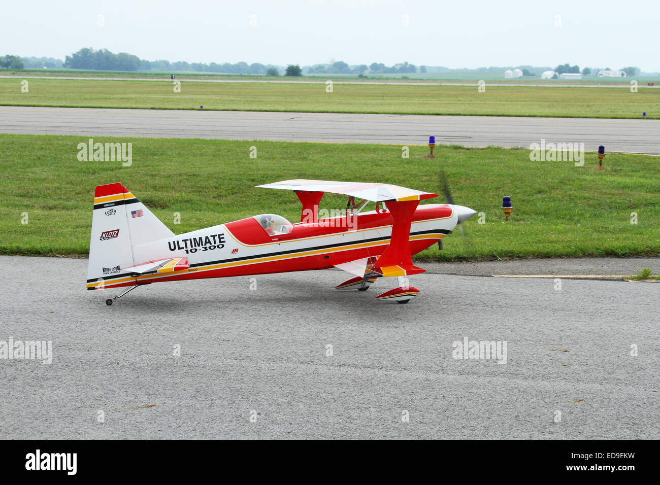 Ultimate 10-300 model radio control airplane. Bi Plane. Barnstorming ...