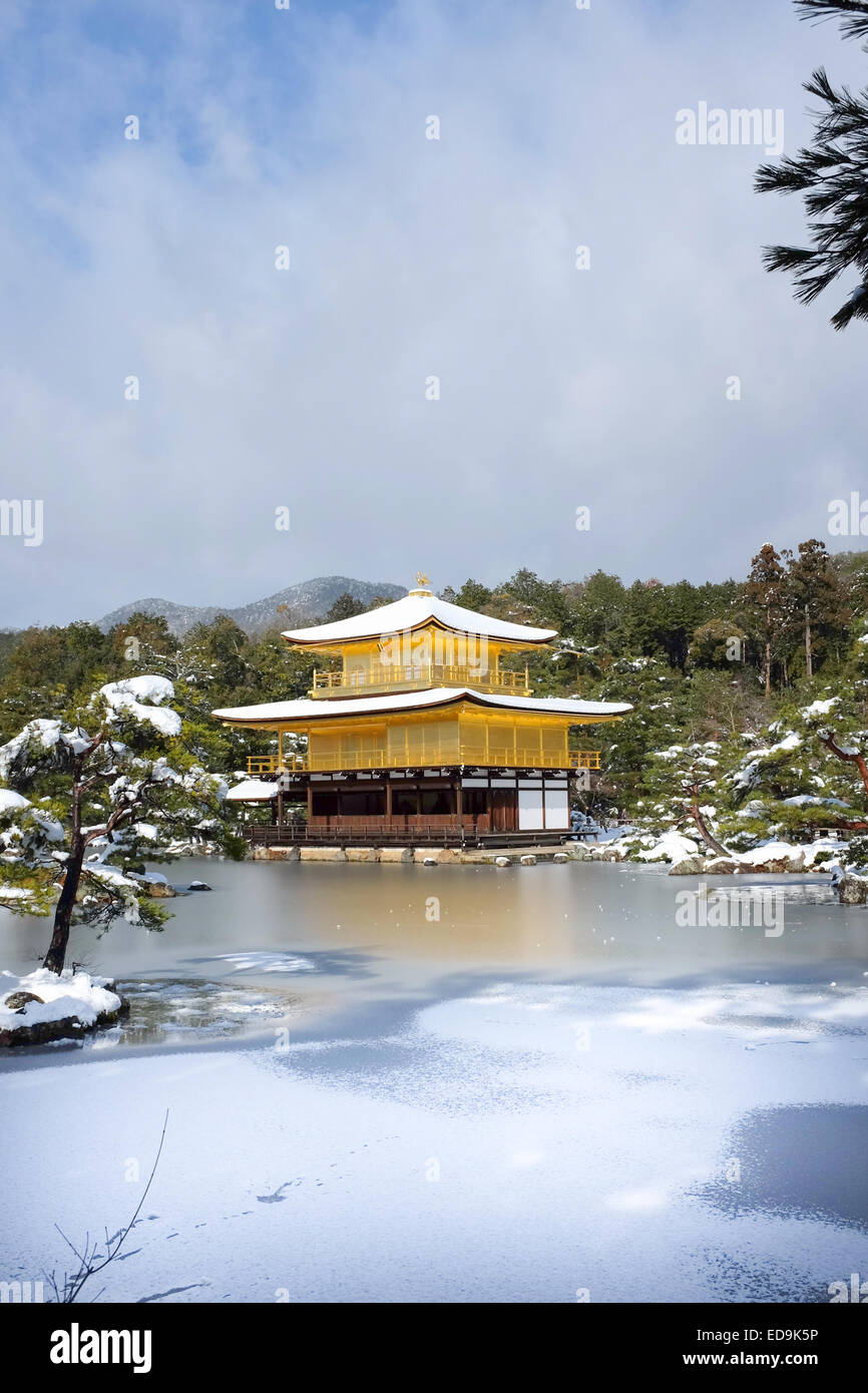 Kinkakuji temple winter hi-res stock photography and images - Alamy