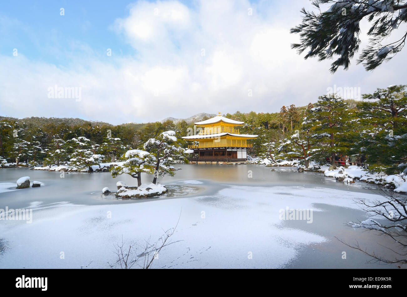 Temples of gold in winter hi-res stock photography and images - Alamy
