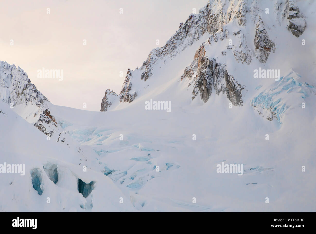 Ice peaks hi-res stock photography and images - Alamy
