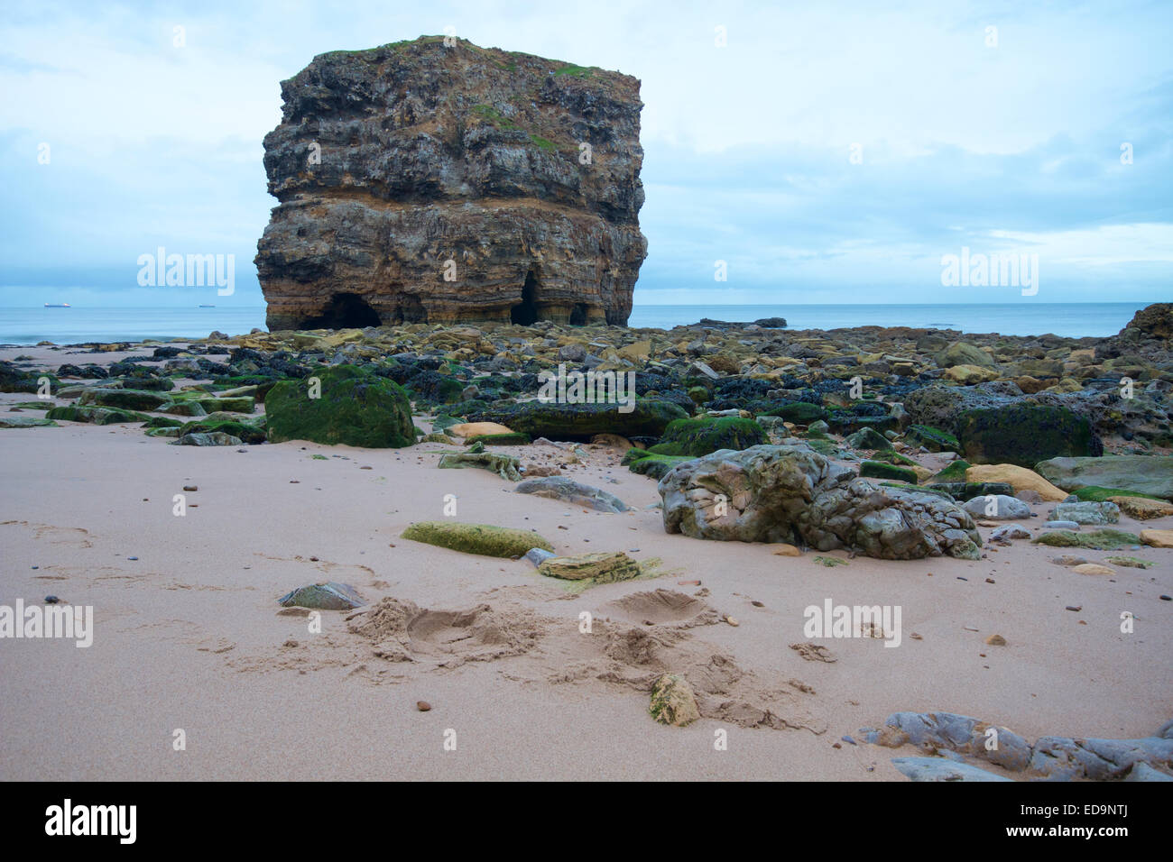 Marsden beach south shields tyne hi-res stock photography and images ...