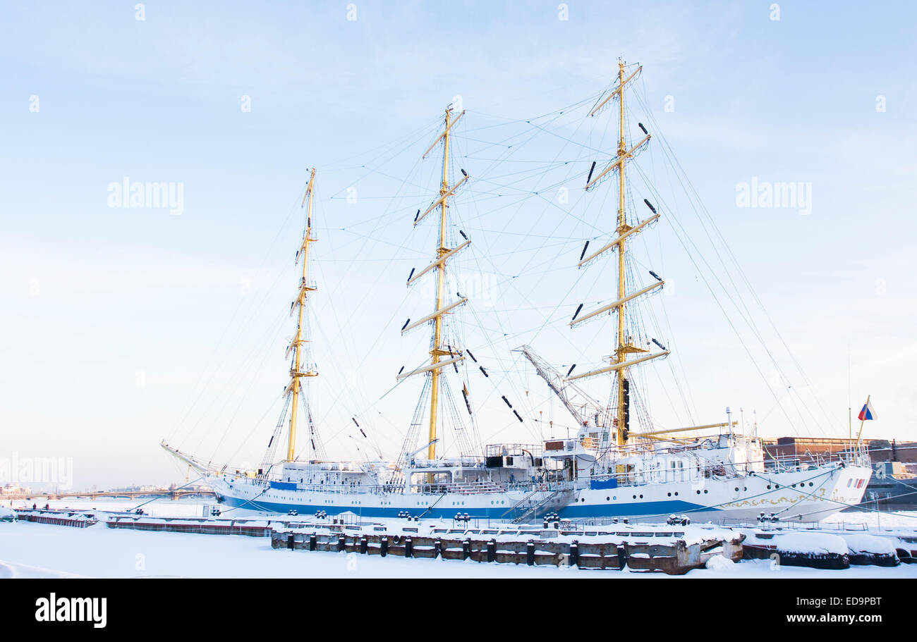 Snow Sailing Ship High Resolution Stock Photography and Images - Alamy