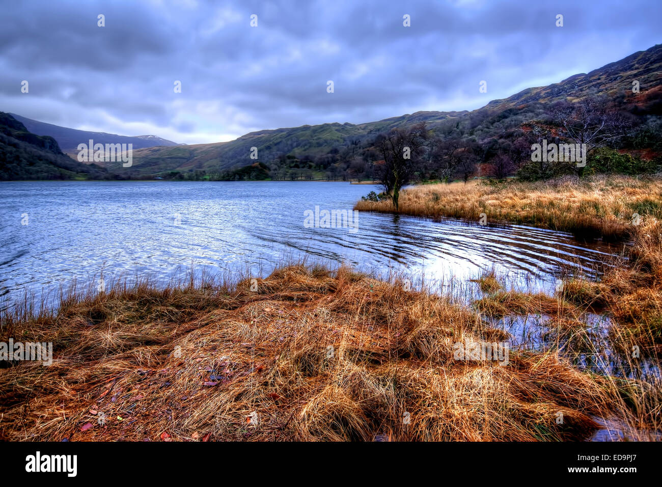 The amazing and stunning scenery from around Llyn Cwellyn in the ...