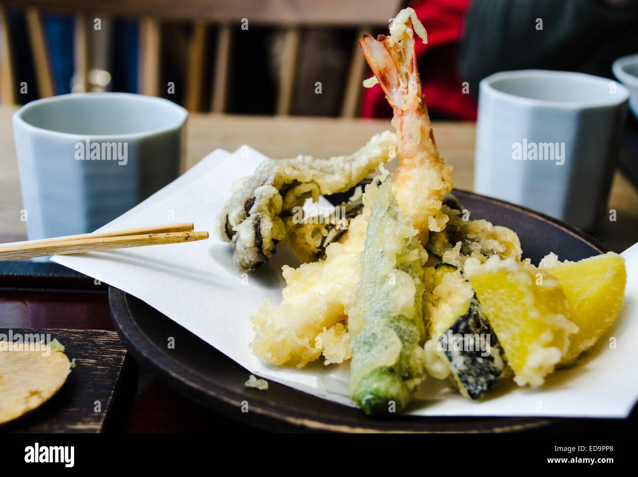 mixed hot tempura in a restaurant in tokyo Stock Photo - Alamy
