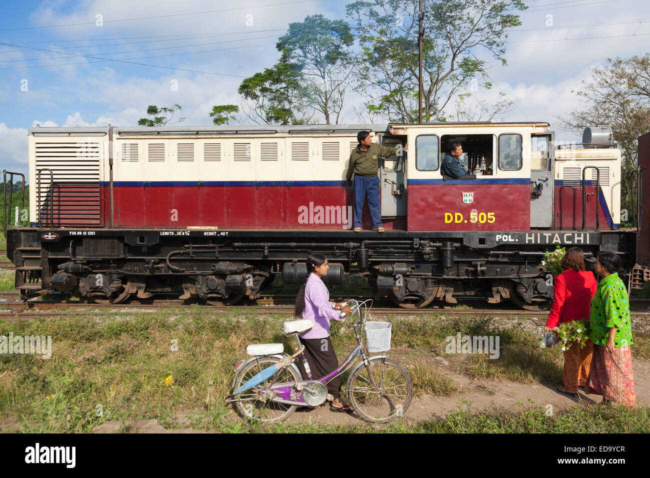 Adding More Carriages, Pyin Oo Lwin Railway station Hitachi locomotive ...
