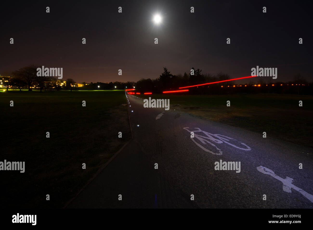Cycle path track at night Stock Photo - Alamy