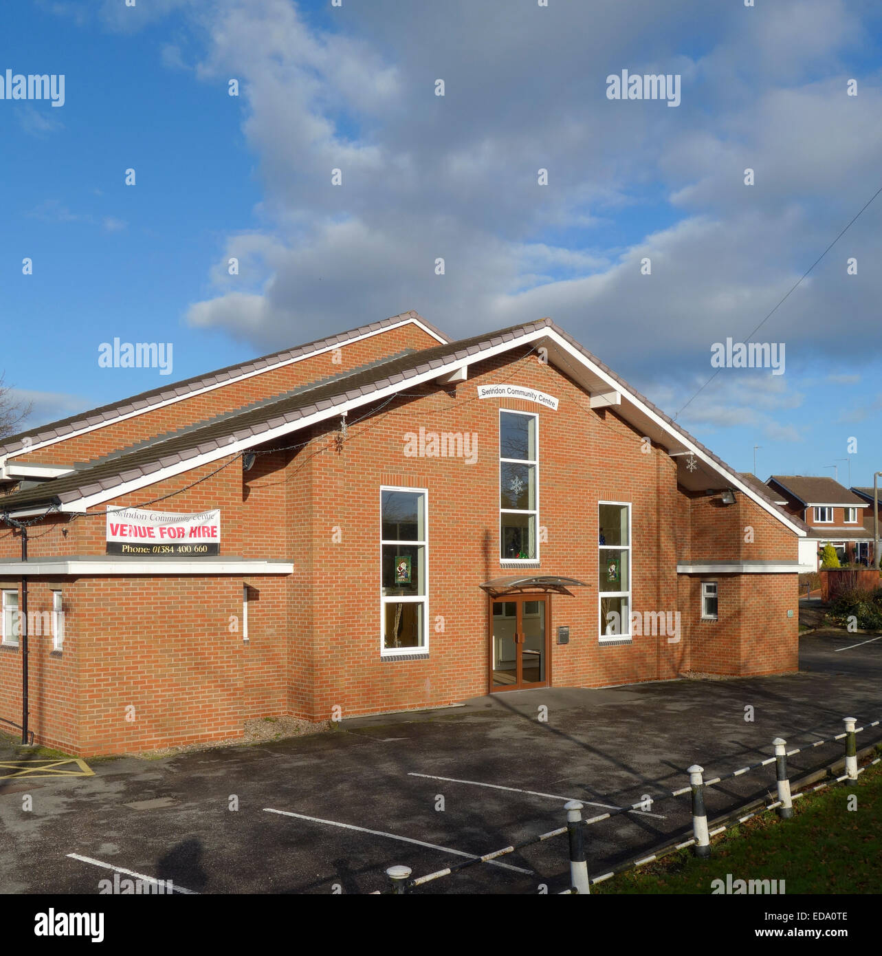 Village hall car park hi-res stock photography and images - Alamy