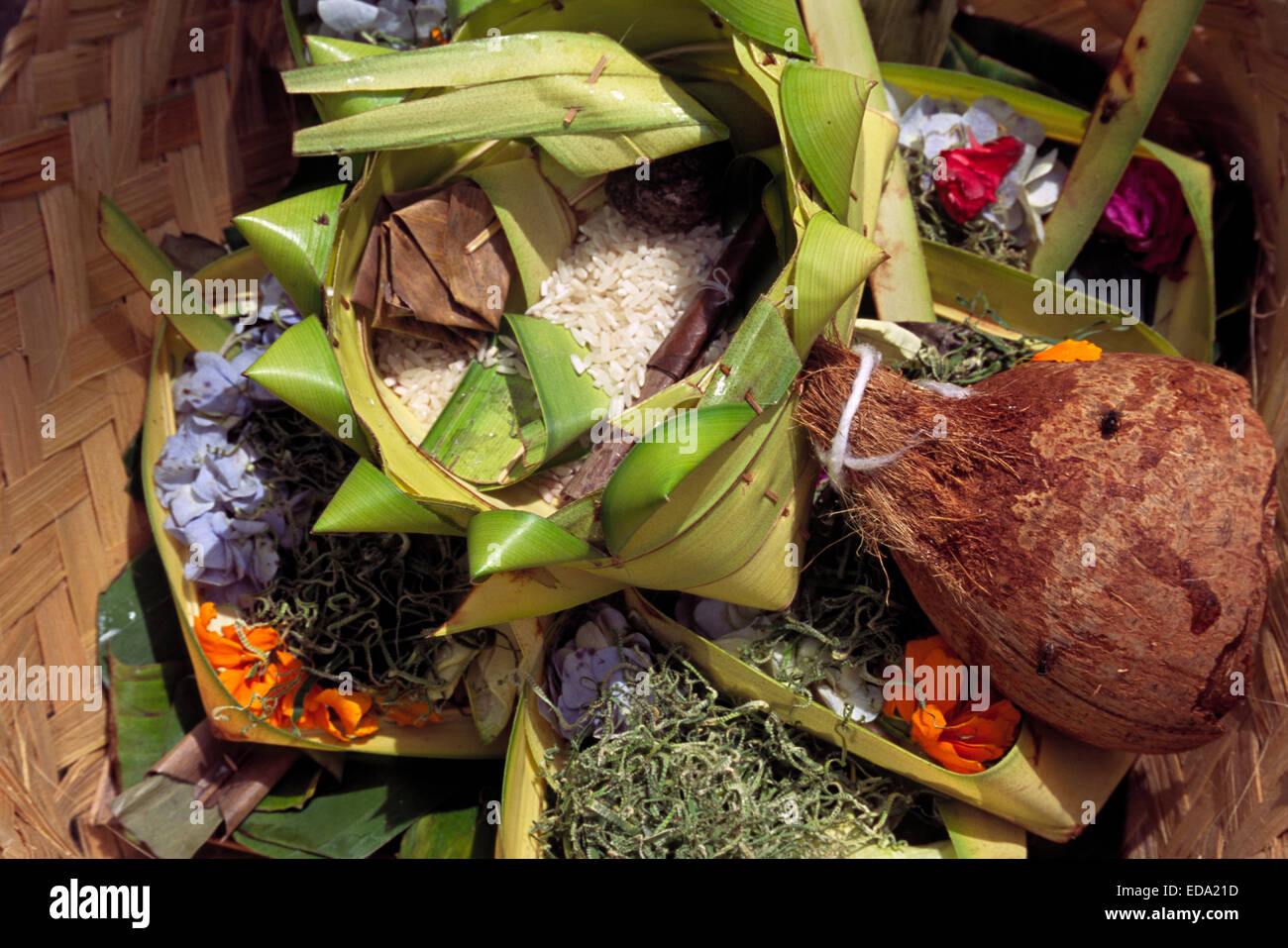 Rest tramp people adventure exploration hi-res stock photography and ...