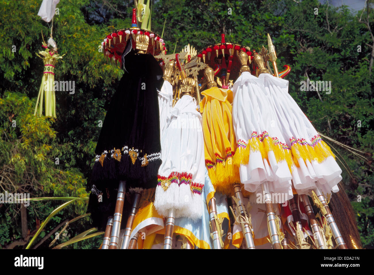 Rest tramp people adventure exploration hi-res stock photography and ...
