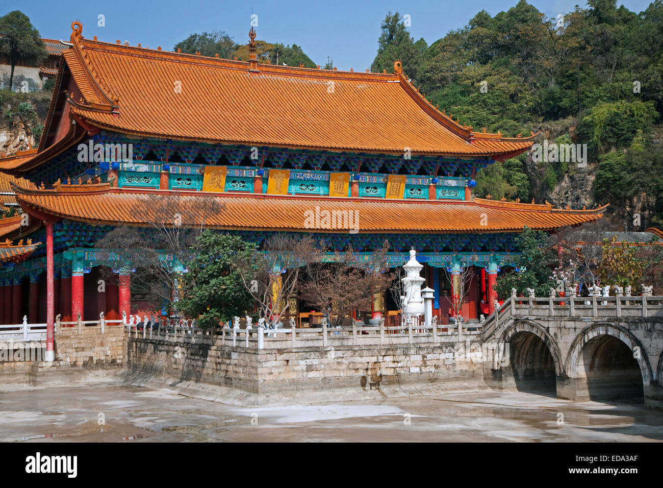 Yuantong Temple, Buddhist temple in Kunming, Yunnan province, China ...