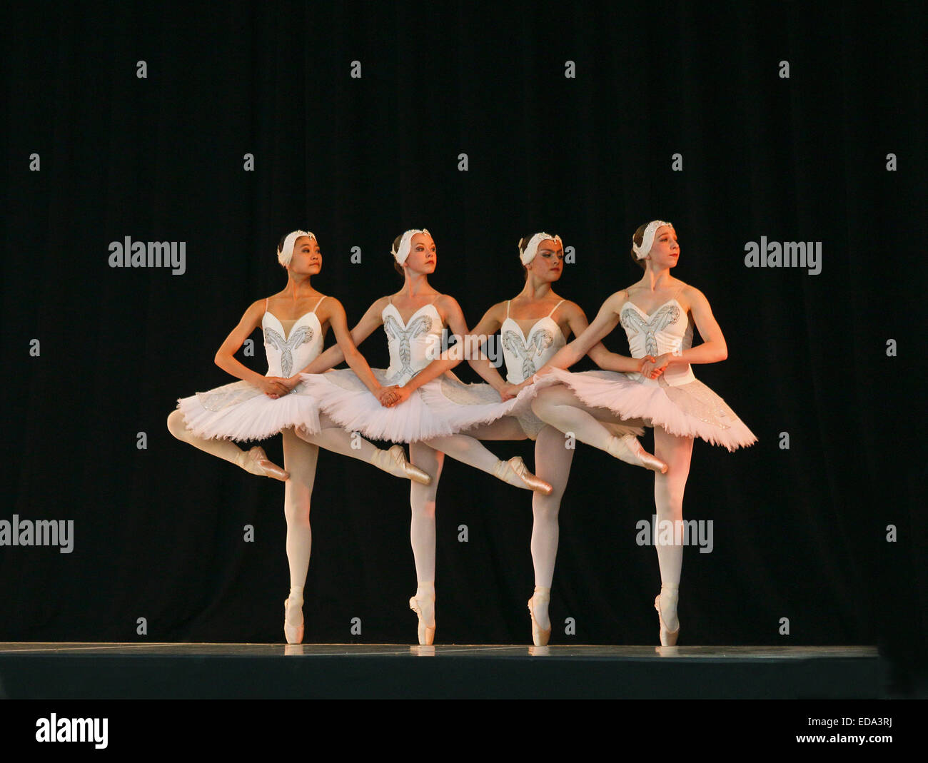 Dancers of ballet hi-res stock photography and images - Alamy