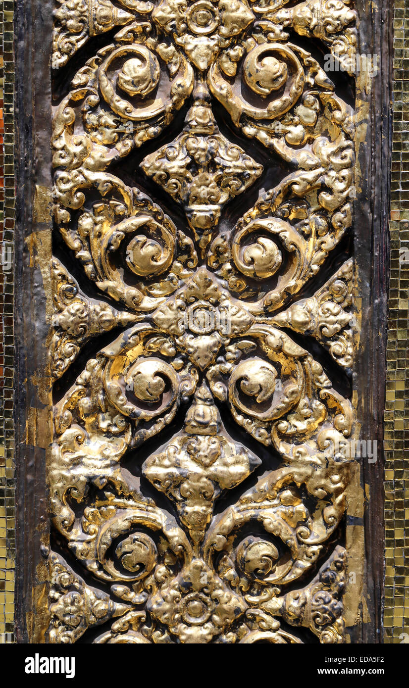 Gold pattern hi-res stock photography and images - Alamy