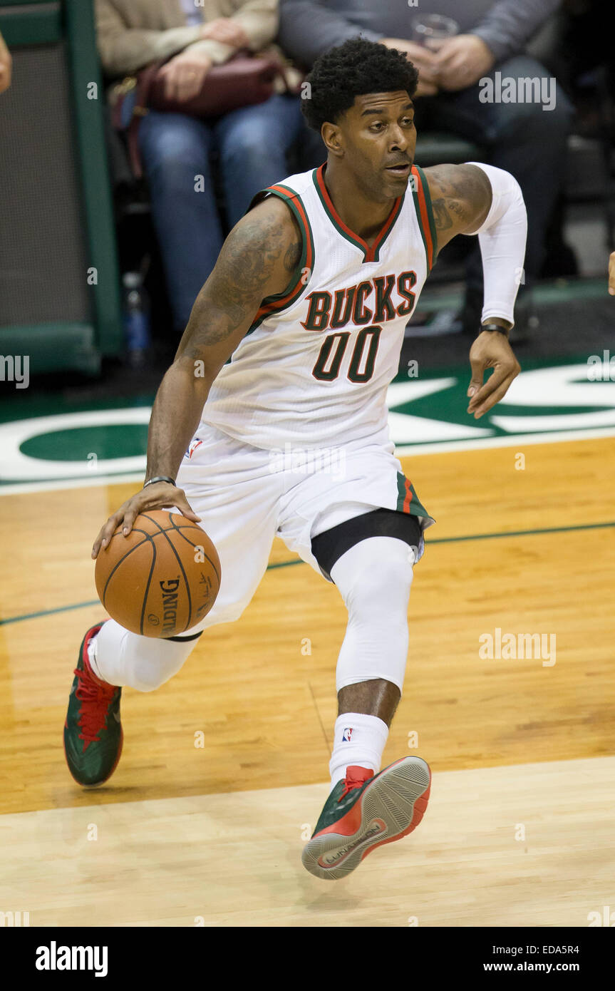 Milwaukee, WI, USA. 2nd Jan, 2015. Milwaukee Bucks guard O.J. Mayo (00 ...