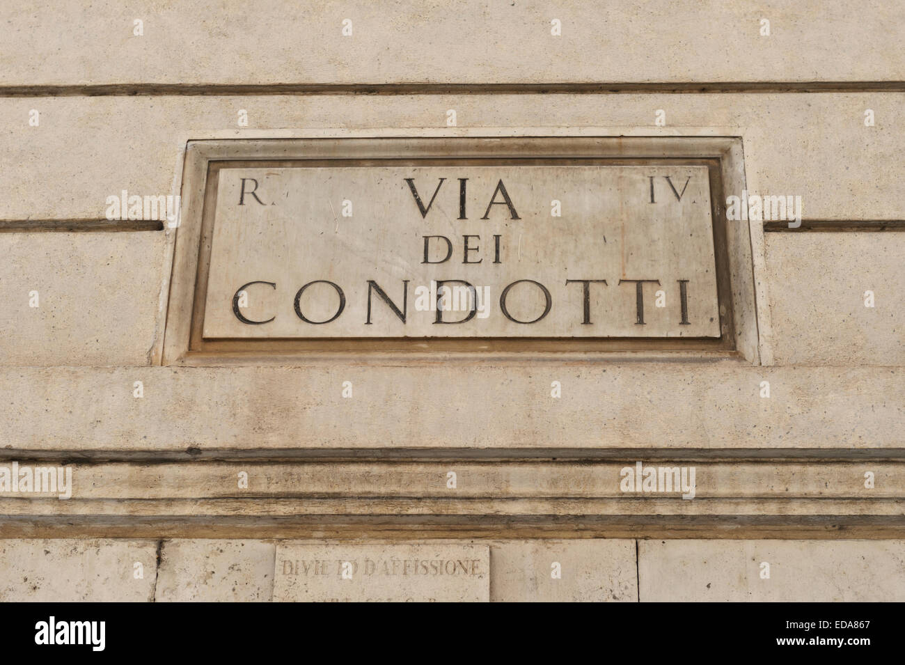 Road sign rome hi-res stock photography and images - Alamy