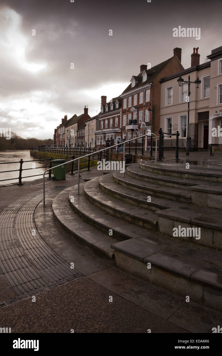 Riverside steps hi-res stock photography and images - Alamy