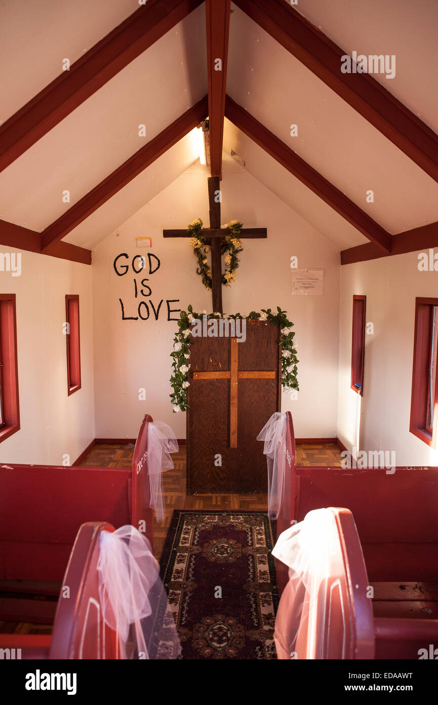 Roadside Chapel along Highway wedding Stock Photo - Alamy
