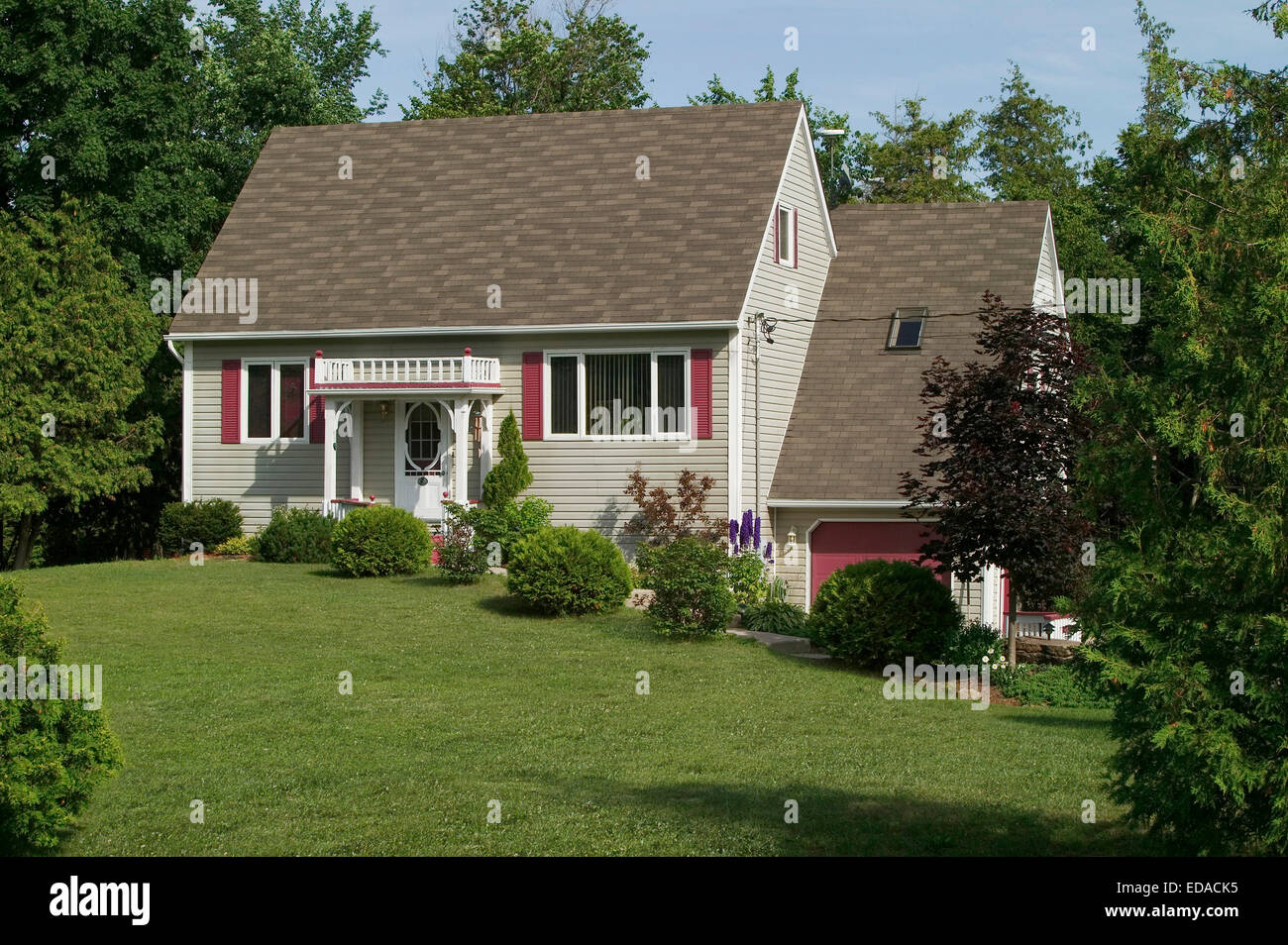 exterior house home Stock Photo - Alamy