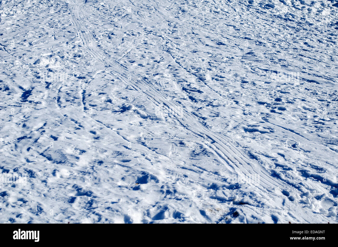 Ice ground hi-res stock photography and images - Alamy