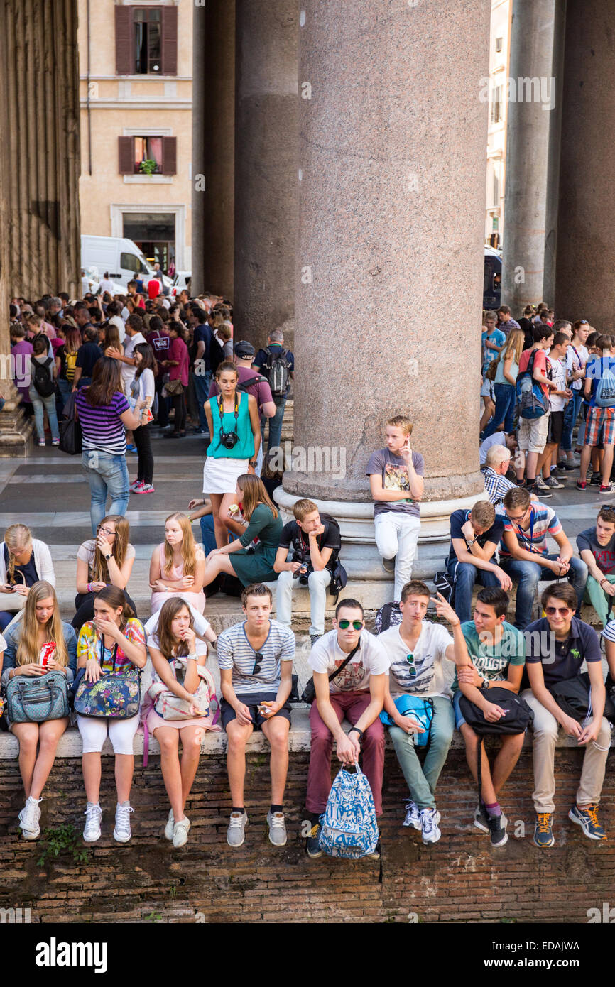 Europe, Rome, Italy. The Pantheon, exterior, crowd of tourists Stock ...