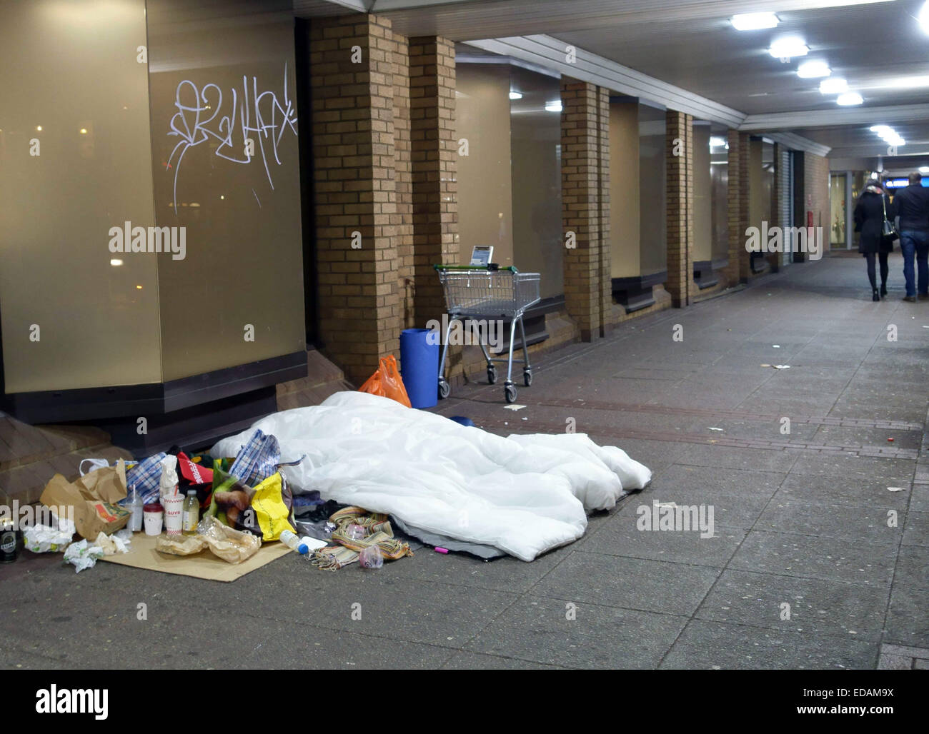 Rough sleeper hi-res stock photography and images - Alamy