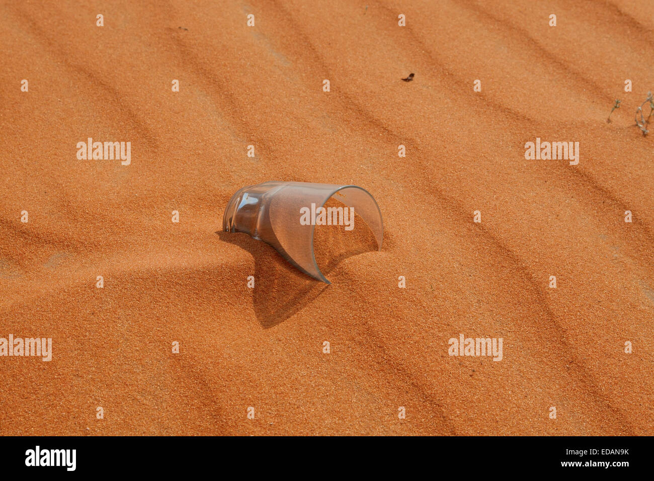 Red sand "Arabian desert" near Riyadh, Saudi Arabia Stock Photo - Alamy