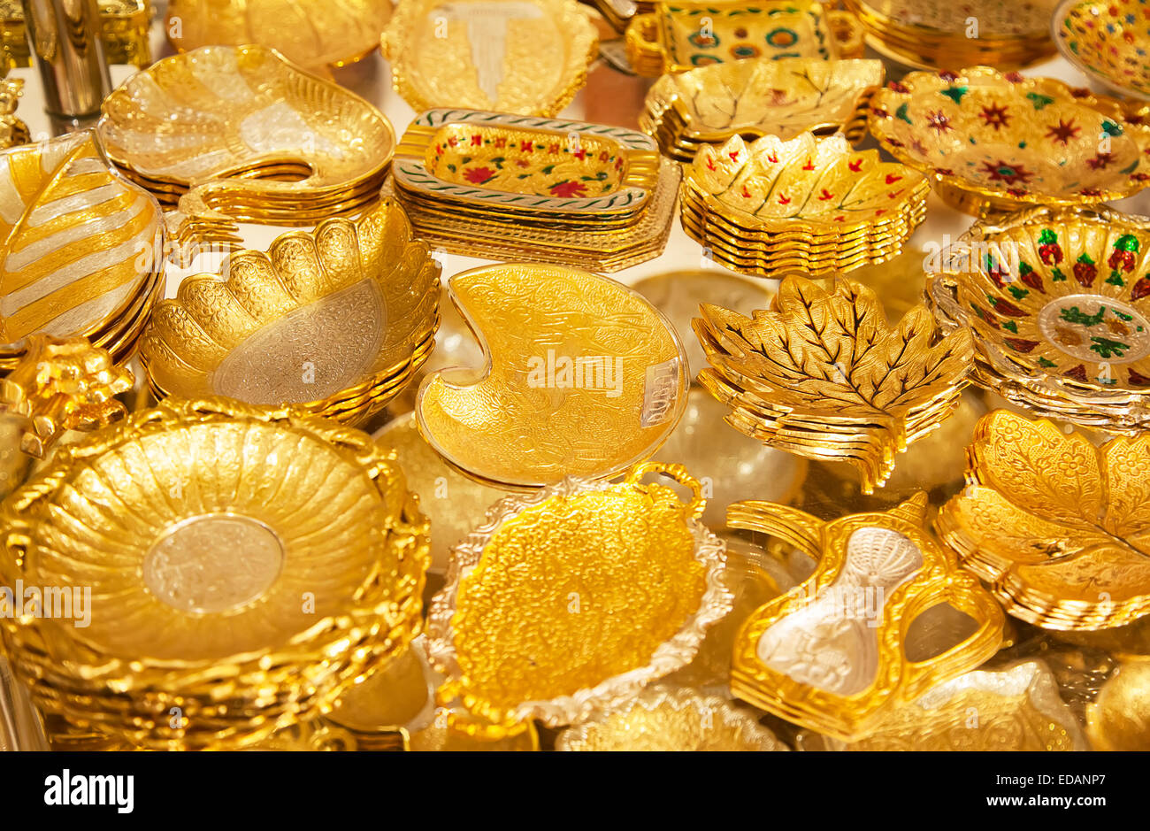 Gold souq bahrain hi-res stock photography and images - Alamy
