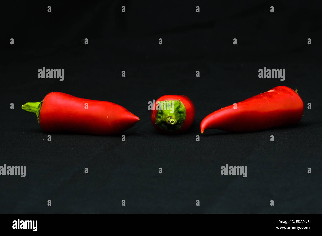 Black chillies hi-res stock photography and images - Alamy