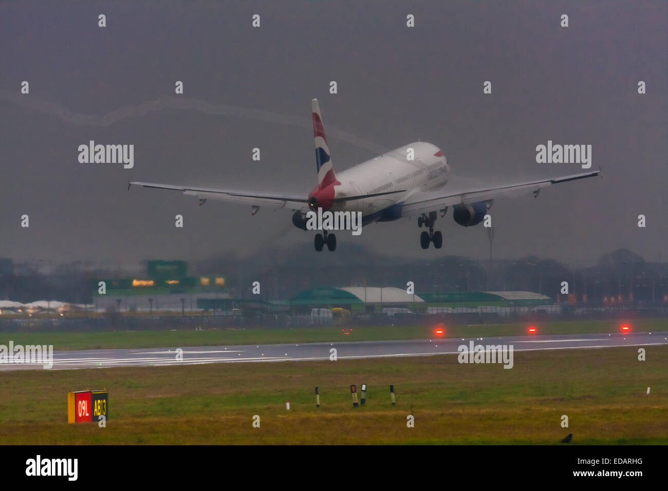 Wingtip vortex hi-res stock photography and images - Alamy