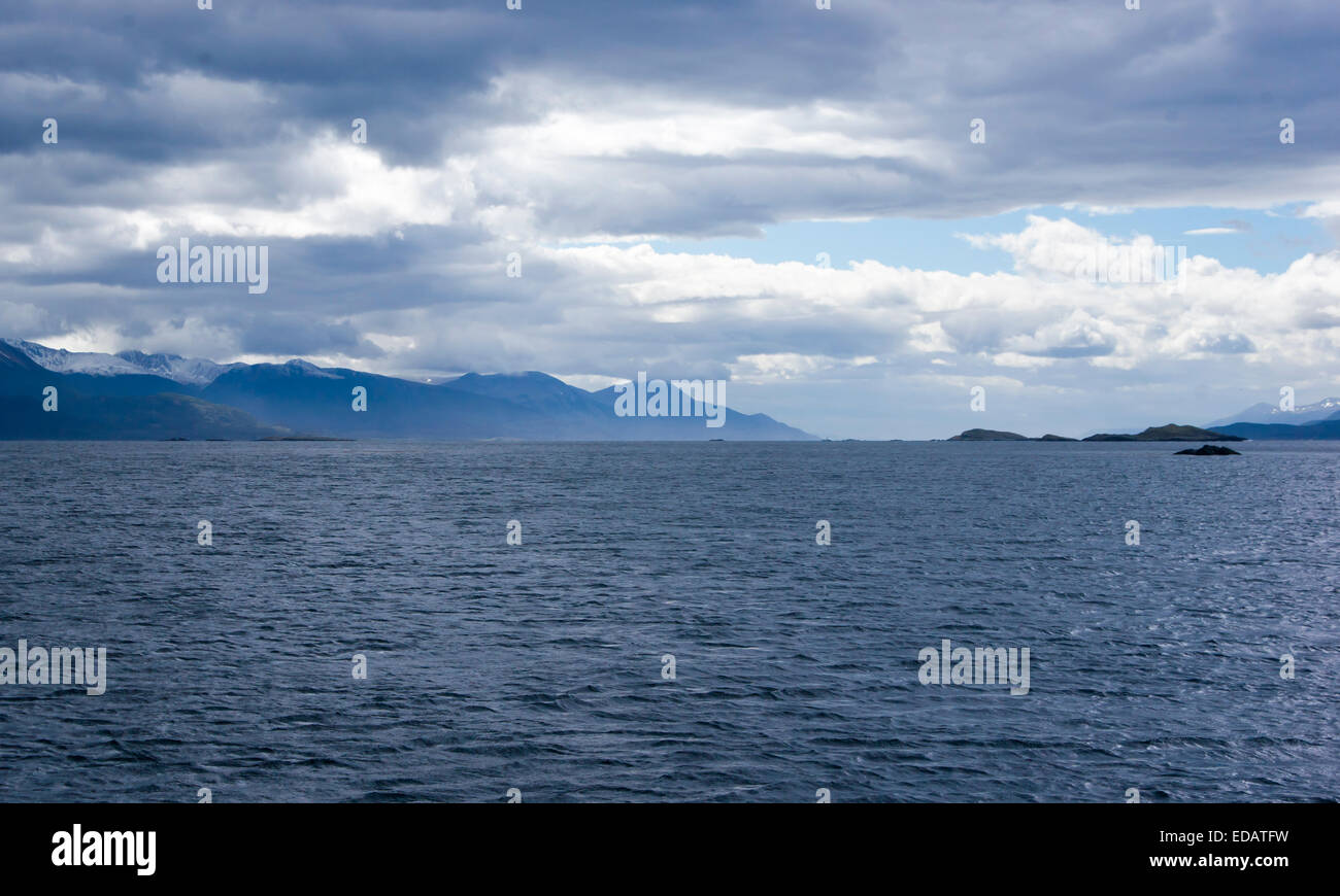Choppy waters channel hi-res stock photography and images - Alamy