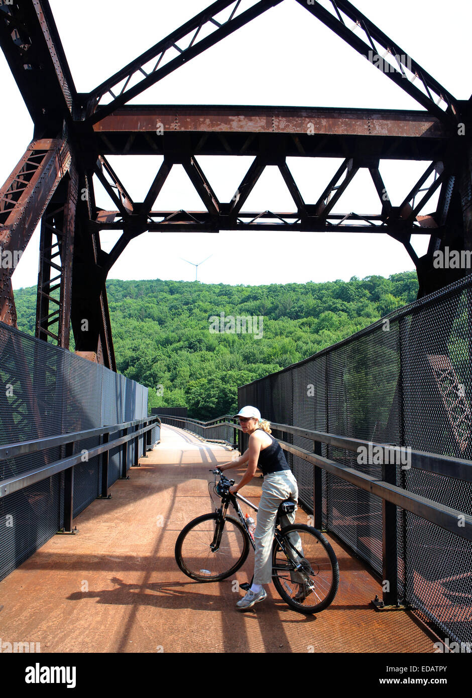 Pennsylvania rail bridge hi-res stock photography and images - Alamy