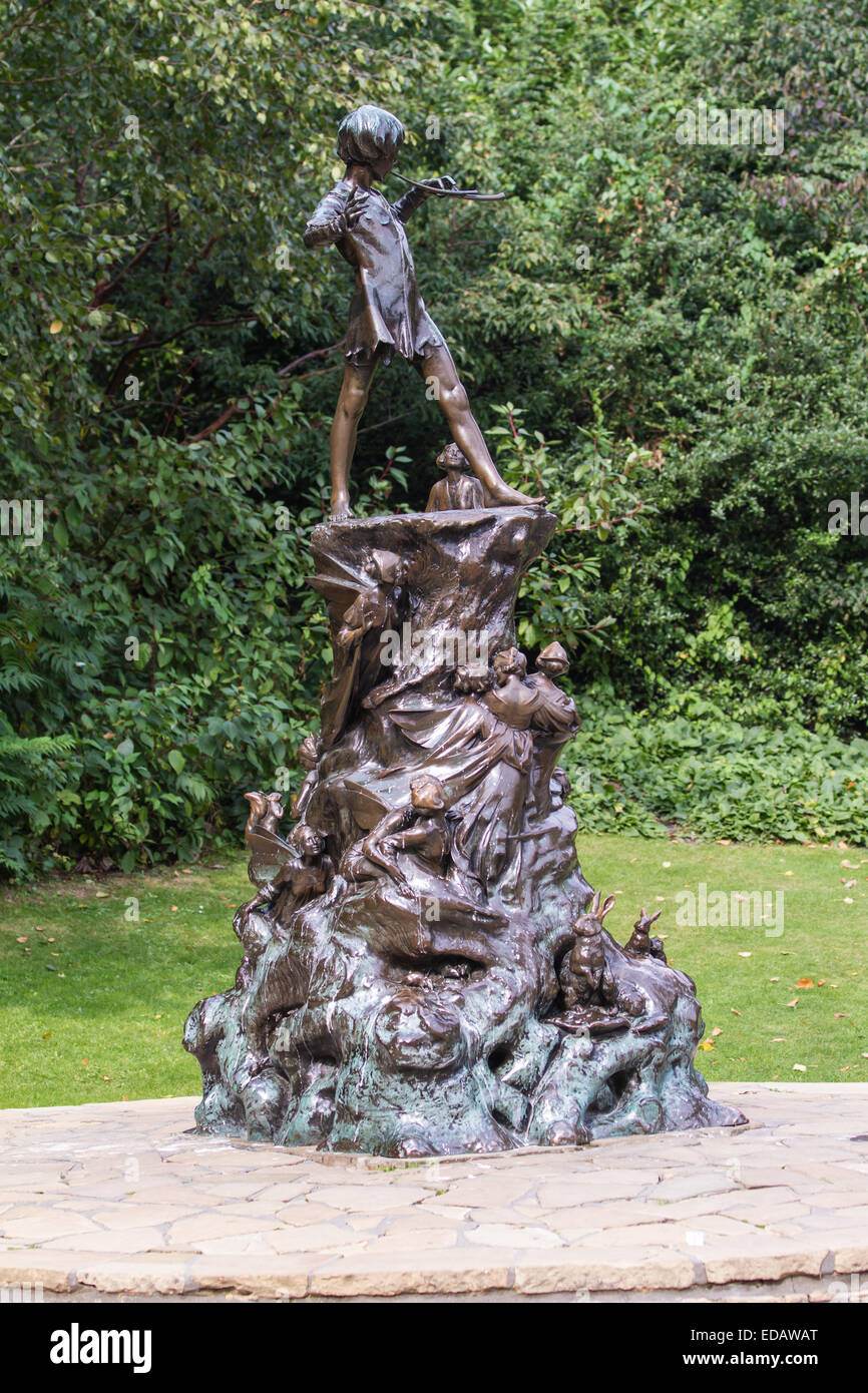 LONDON, UK - September 23, 2014: Peter Pan statue in Kensington Gardens ...
