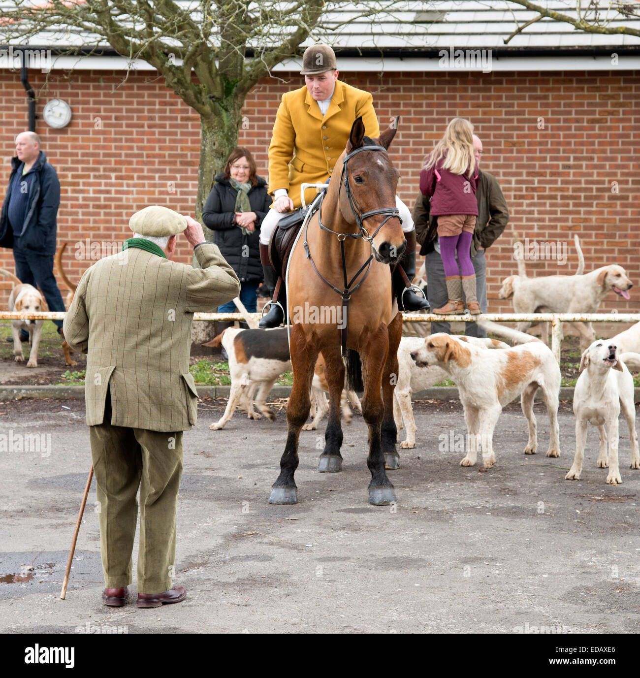 Man doff cap hi-res stock photography and images - Alamy
