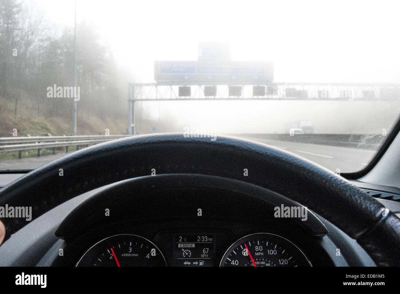 Freezing fog on motorway m1 hi-res stock photography and images - Alamy