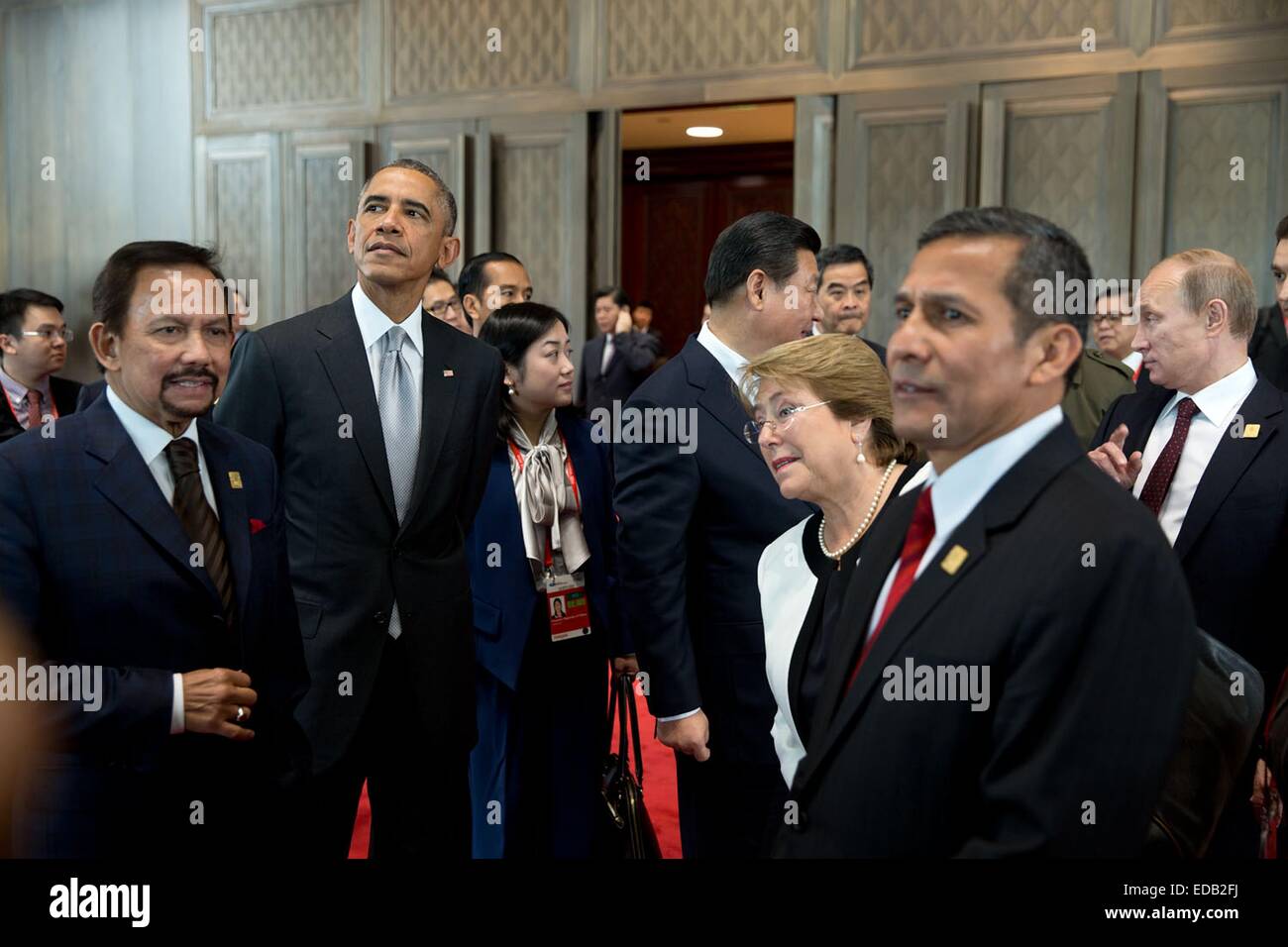 US President Barack Obama backstage with world leaders at the start of ...