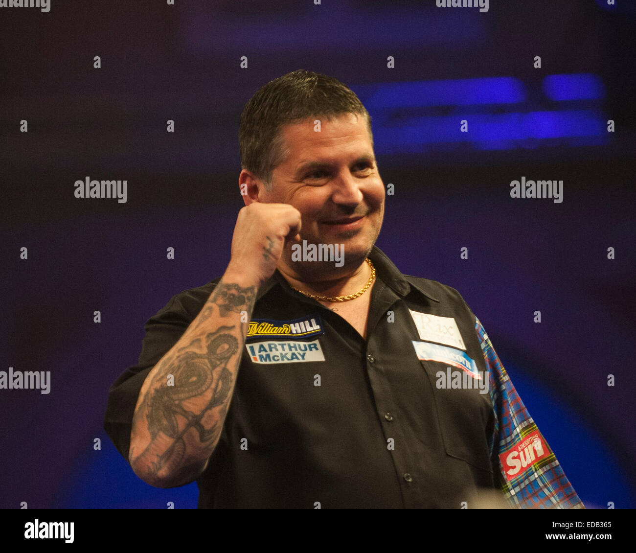 World darts championship crowd hi-res stock photography and images - Alamy