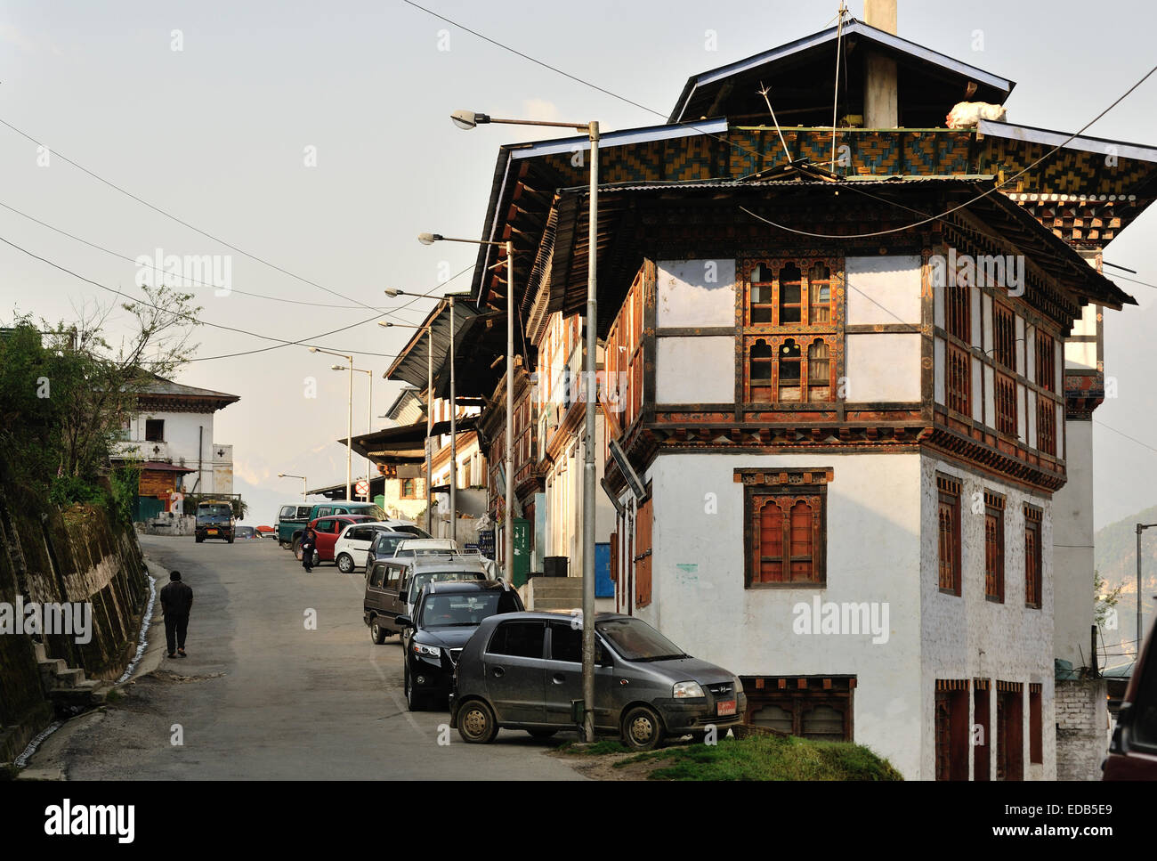 Bhutan street traditional hi-res stock photography and images - Alamy