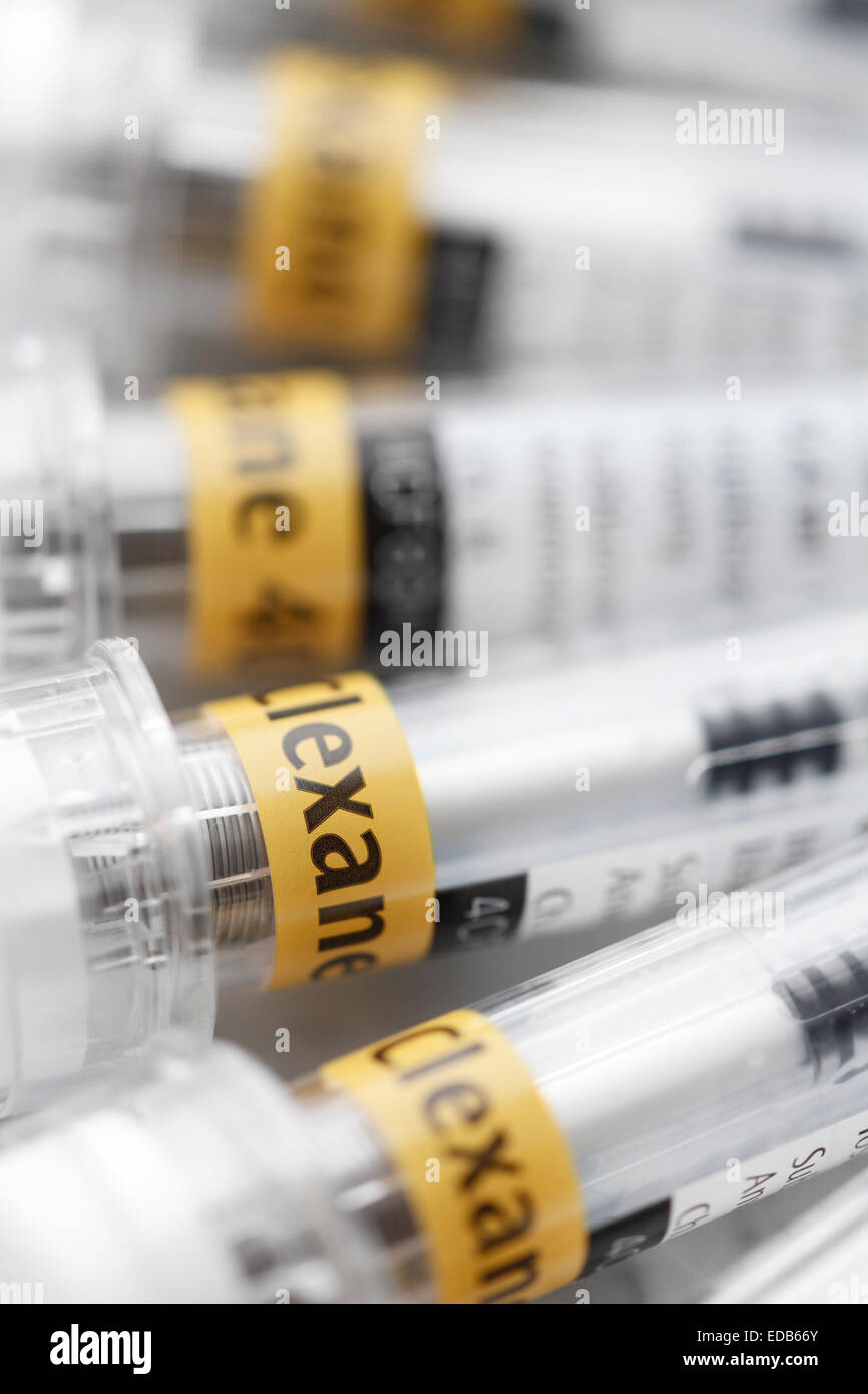 Heparin syringe hi-res stock photography and images - Alamy