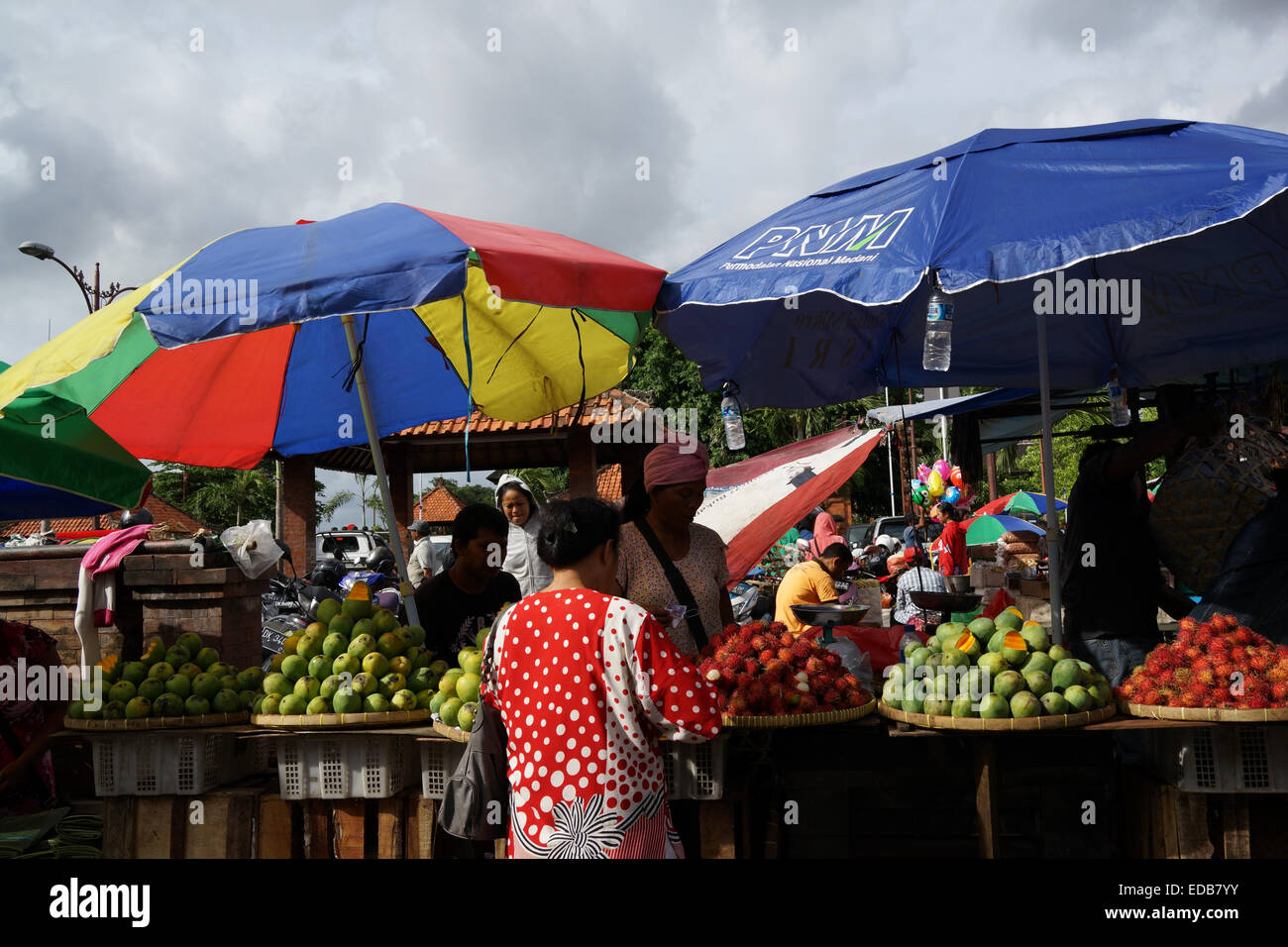 Activity in Badung traditional market, Denpasar, Bali. Badung Market is ...