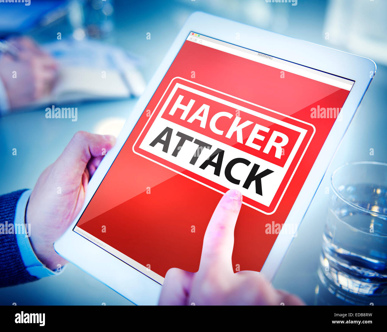 Cyber attack system warning computer hi-res stock photography and ...