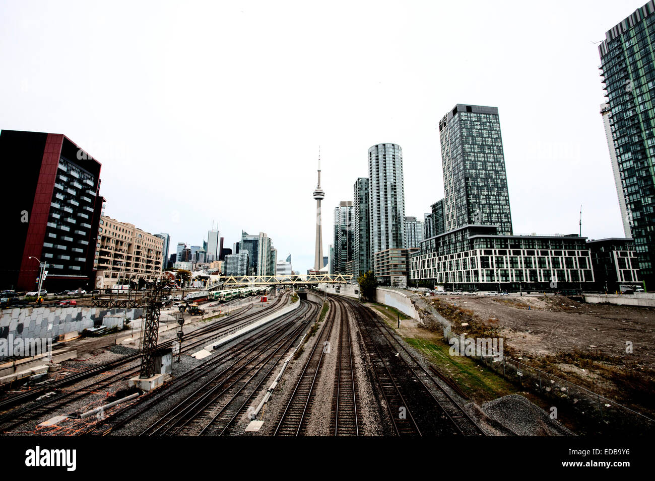 Daytime Photos of Toronto Ontario buildings downtown go train and ...