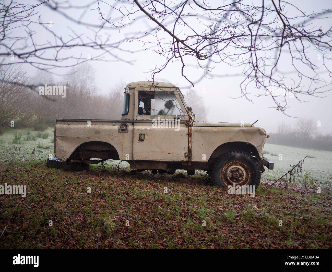 Scrap land rover hi-res stock photography and images - Alamy
