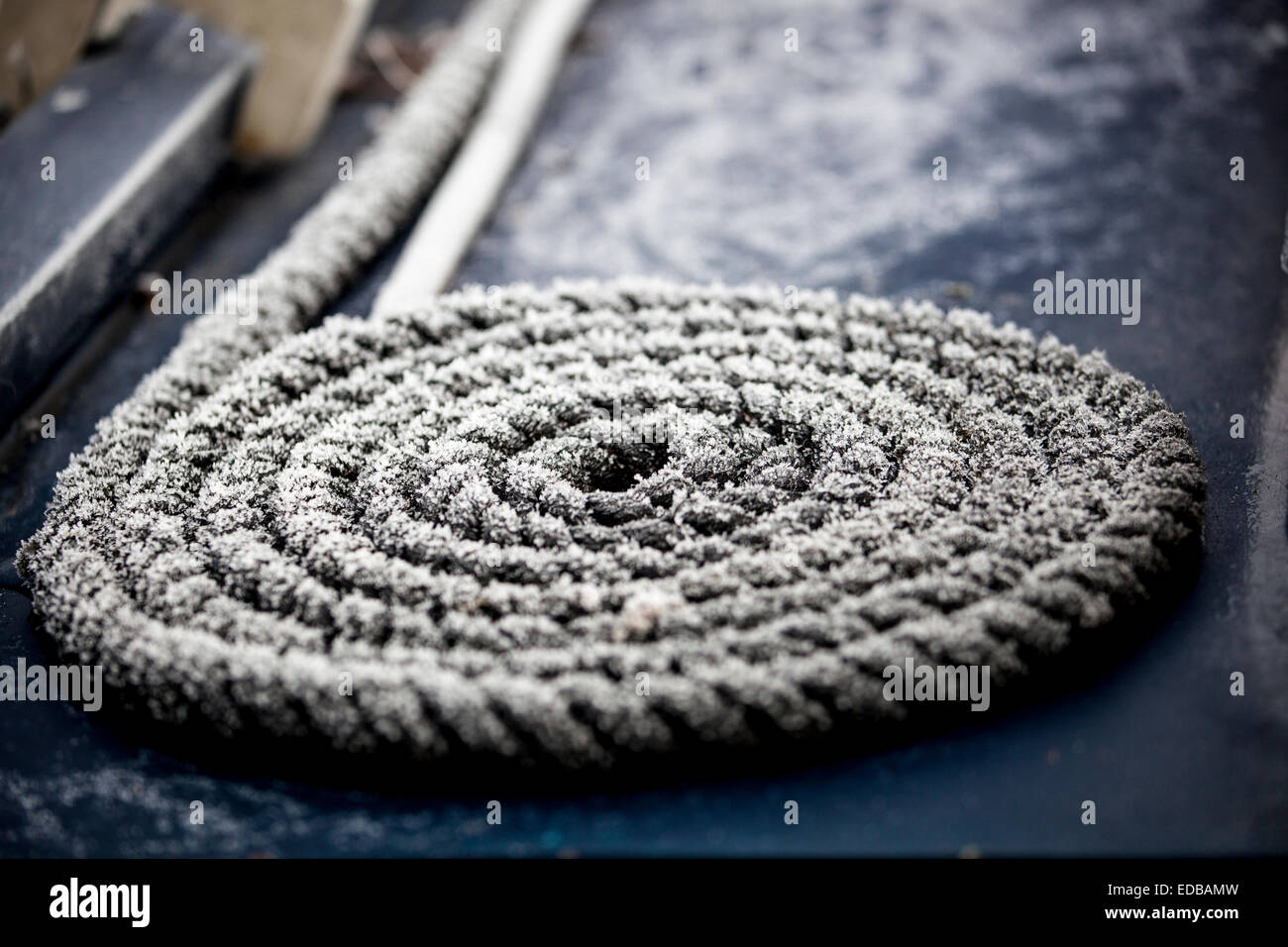 Coil of rope hi-res stock photography and images - Alamy
