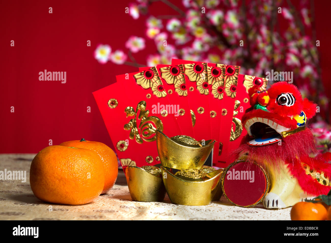 chinese new year decorations ,chinese character symbolizes gong xi fa ...