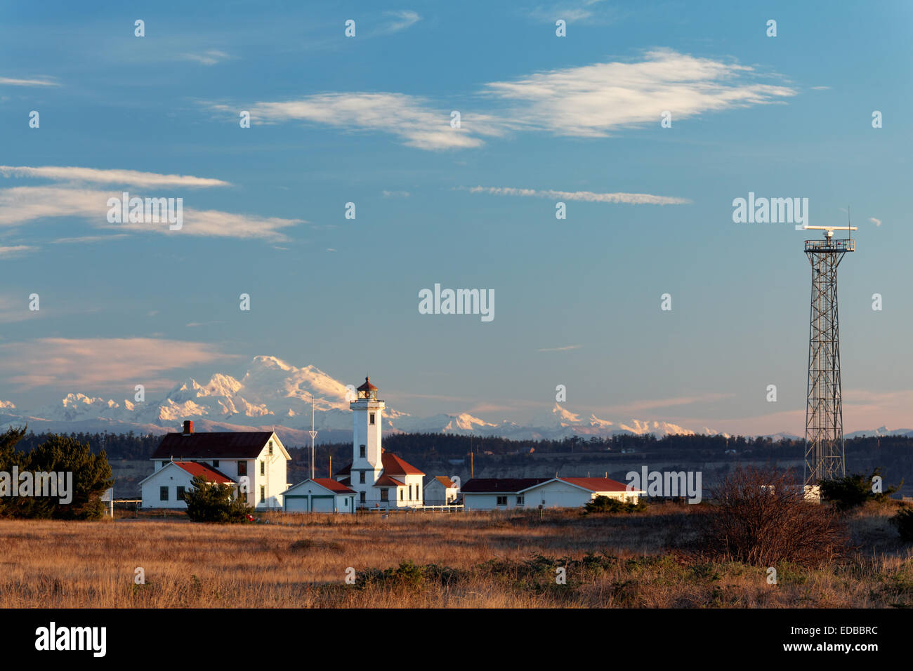 Point Wilson Lighthouse and snowy Mount Baker at sunrise, Fort Warden ...
