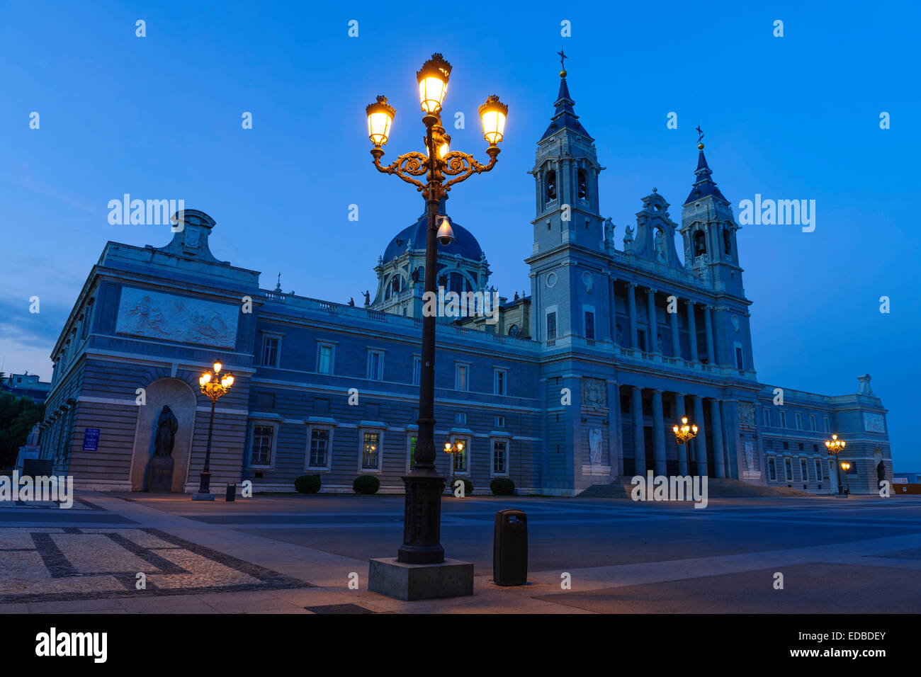 Almudena Cathedral, Catedral de la Almudena, Madrid, Spain Stock Photo ...