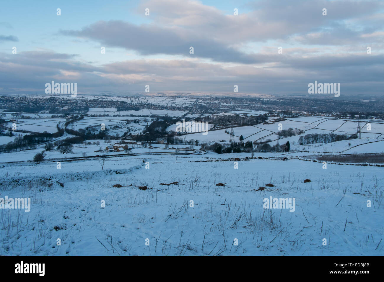 Snowy scene in Yorkshire Stock Photo - Alamy