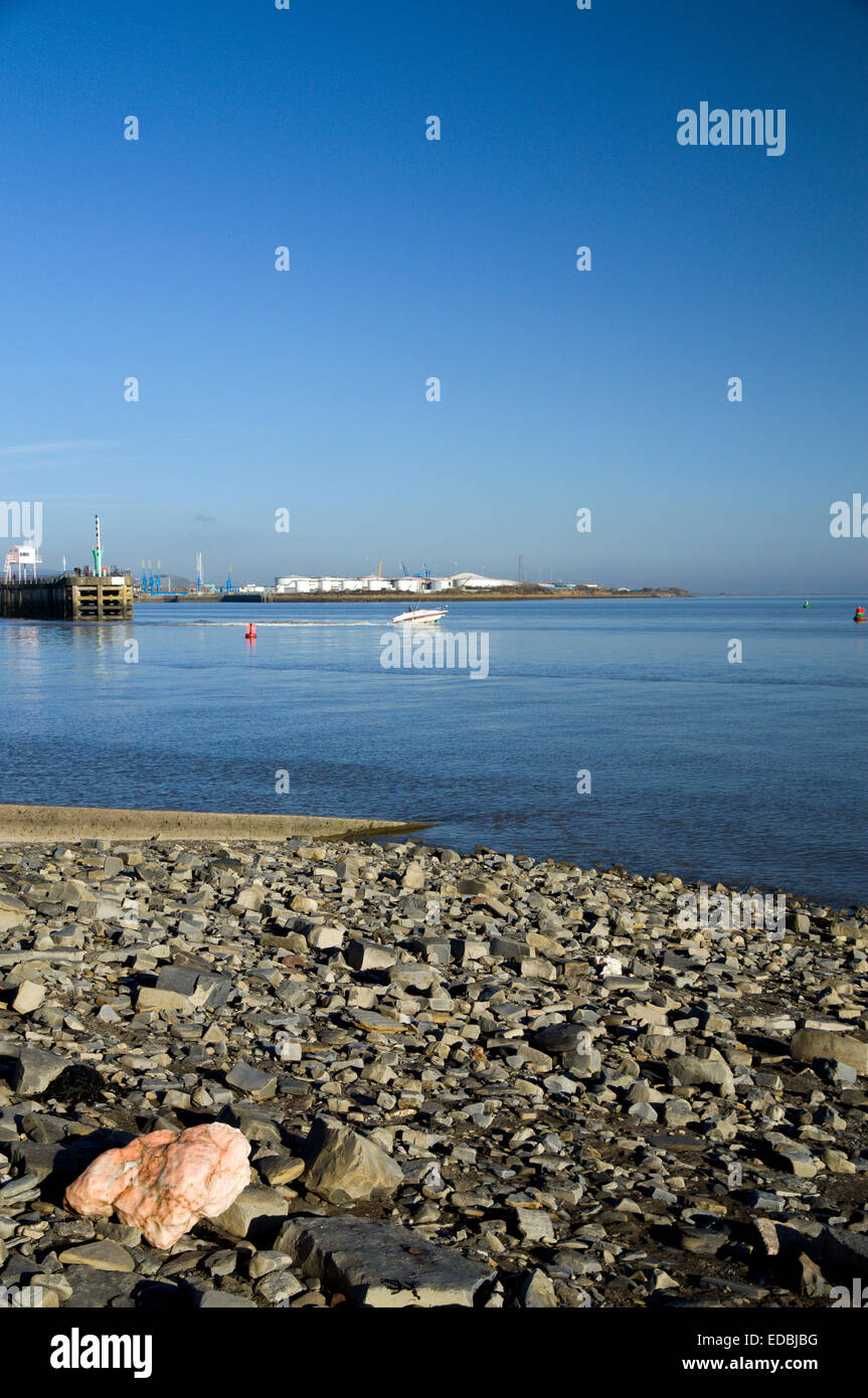 Fishing cardiff bay barrage hi-res stock photography and images - Alamy